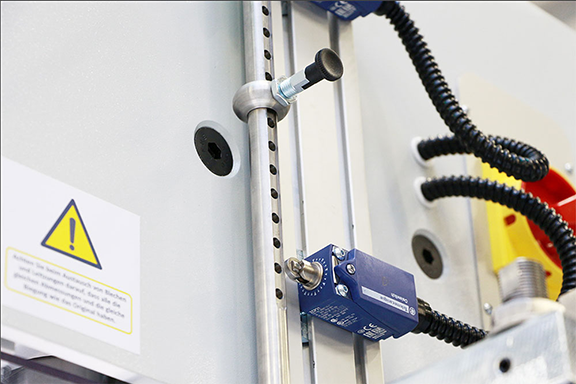 Radio Frequency Welding Machine For PVC Or PU Products- RFlex Travel